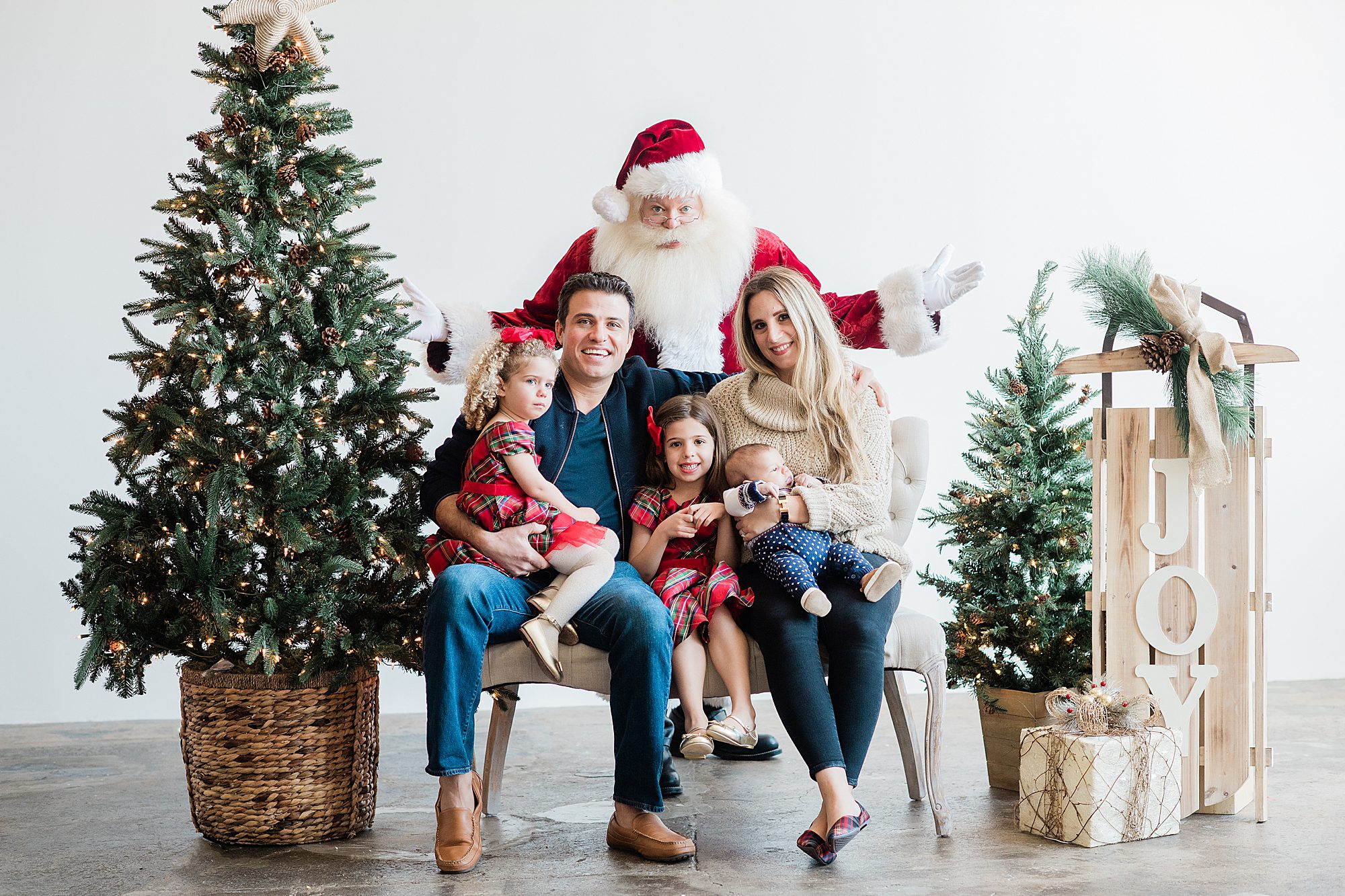 SANTA Mini Sessions - Boston Newborn-Family Photographer